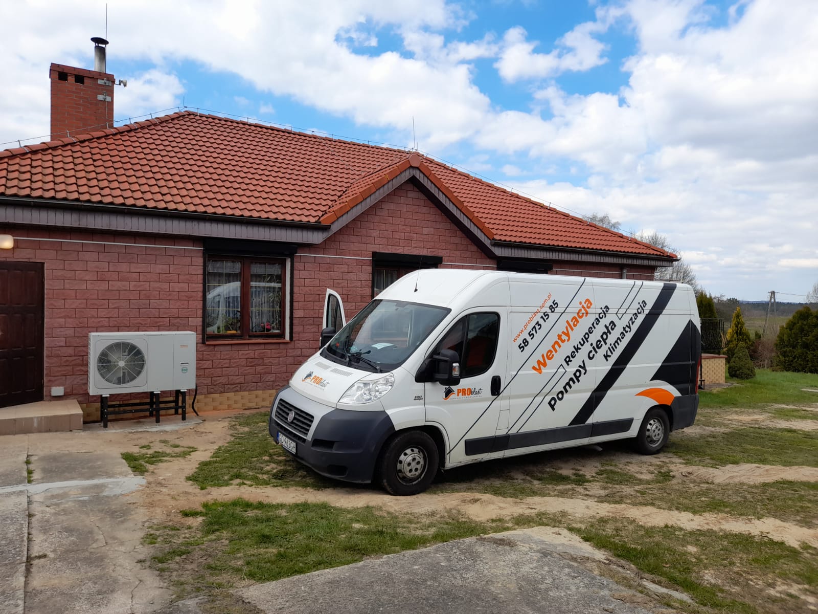 Montaż pompy ciepła w Domu 140m2 w Chojnicach - Problast - Pompy Ciepła ...