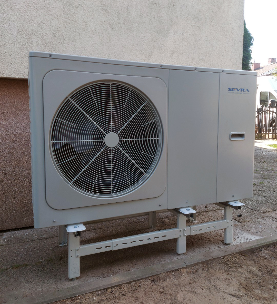 Montaż pompy marki Sevra w Kartuzach - Problast - Pompy Ciepła Wentylacja Klimatyzacja